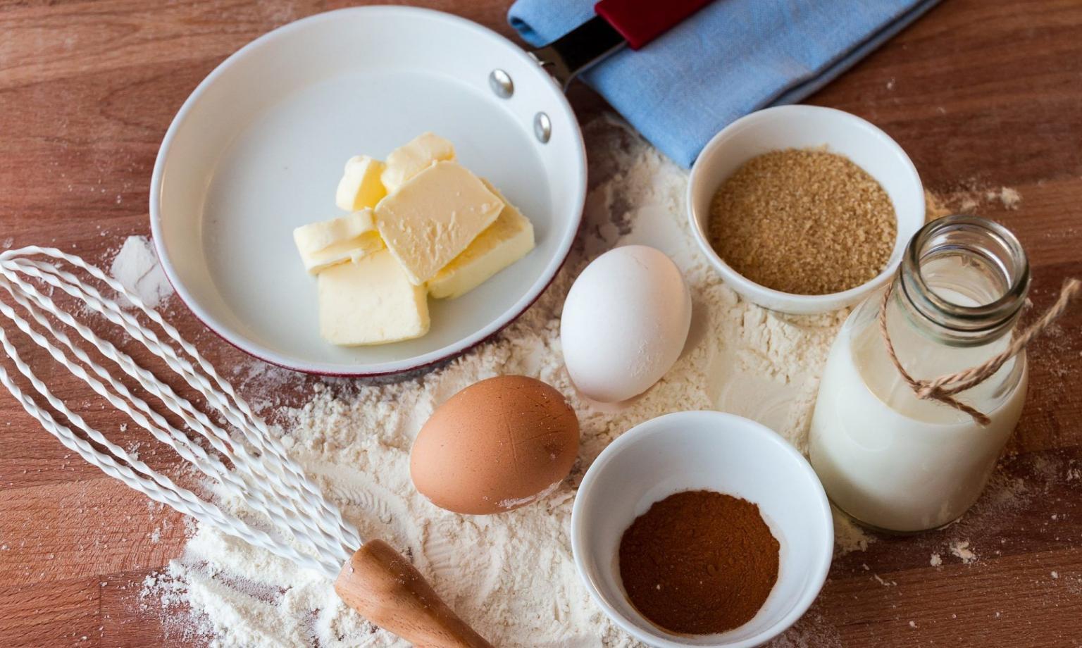 Mézes lapok, vaníliás krémmel, tökéletes sütemény ünnepi alkalmakra ...