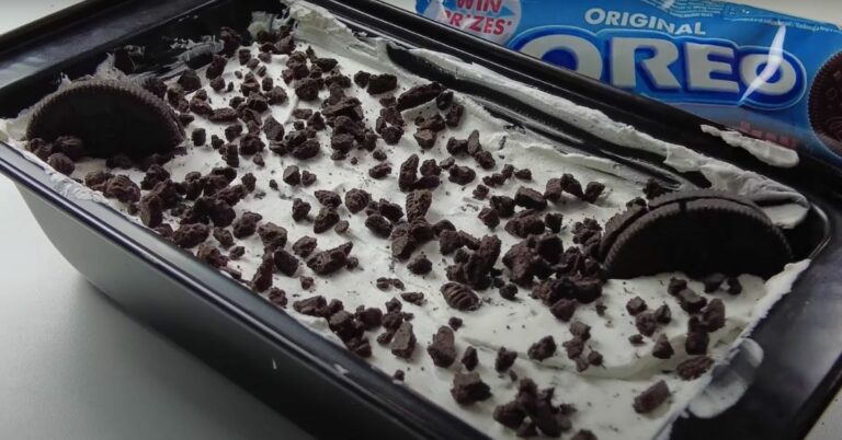 4 hozzávalós krémes Oreo fagyi, 5 perc alatt elkészíthető, utána csak ...