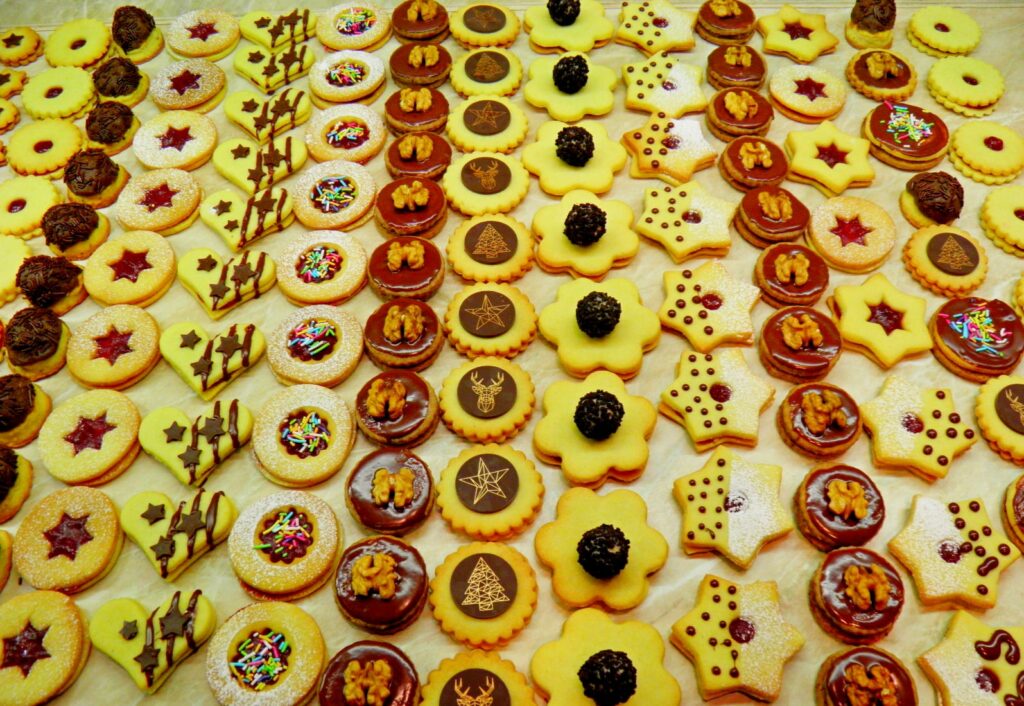 Készülnek a karácsonyi linzerek – Közösségi Receptek