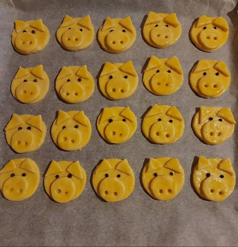 Túrós szilveszteri malackák 🐷🍀 – Közösségi Receptek