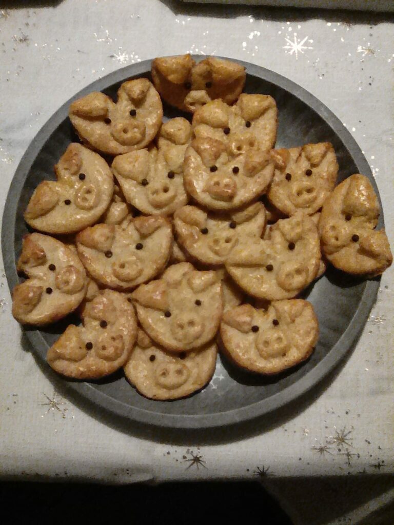 Túrós szilveszteri malackák 🐷🍀 – Közösségi Receptek