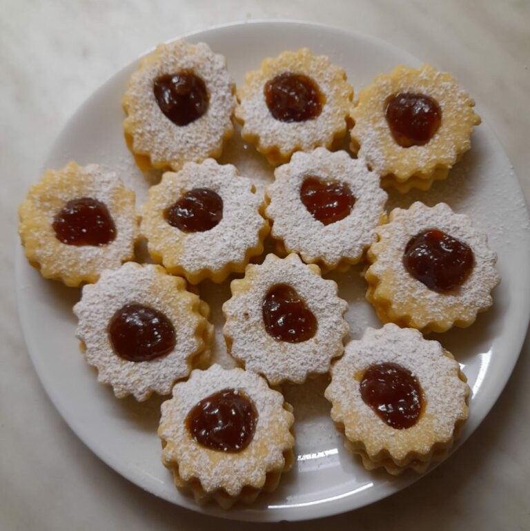 Ma linzerkarikát sütöttem! Holnapra a húsvéti vásárra – Közösségi Receptek